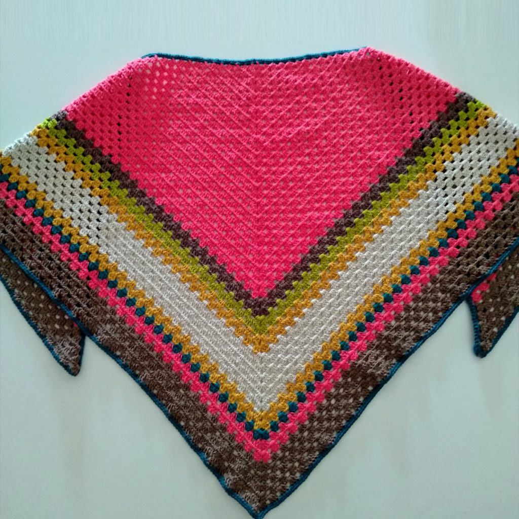 Chal triangular de Crochet “Otoño” – Freak Crochet